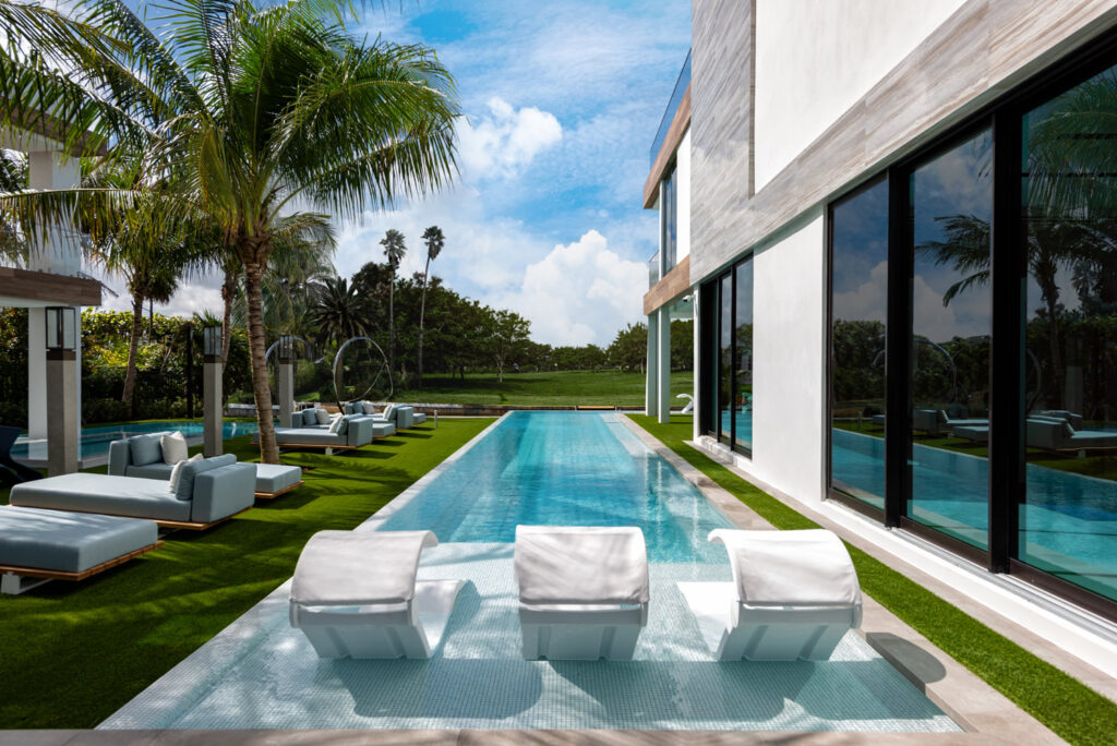 Pool Remodeling & Renovation Miami Beach | Reef Tropical
